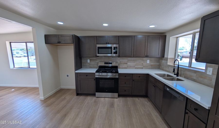 6987 E Lola Pl, Tucson, AZ 85730 - 3 Beds, 2 Baths, Single Family ...