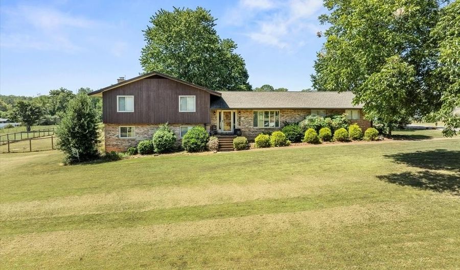 6966 Ditty Rd, Cookeville, TN 38501 - 5 Beds, 3 Baths, Single Family ...