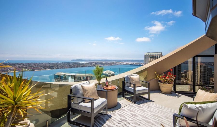 100 Harbor Dr, San Diego, CA 92101 - 3 Beds, 4 Baths, Single Family ...
